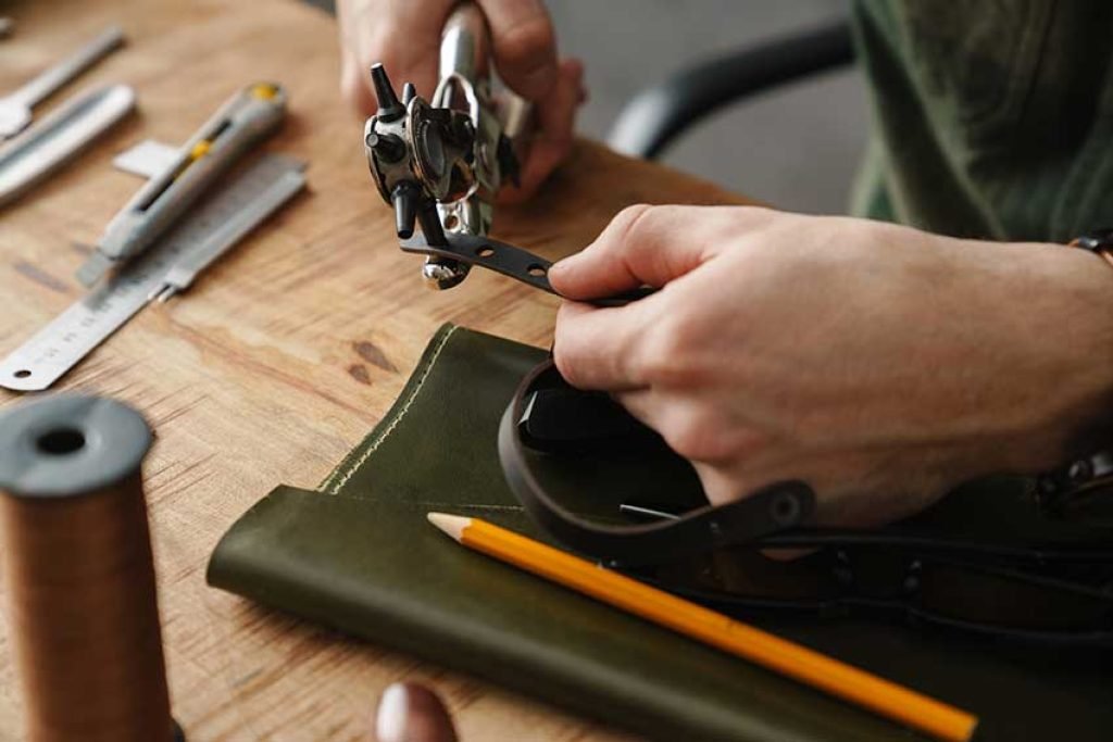 Customize and Design Your Own Tool Belt? Follow 9 Easy Steps | Tool Keeping